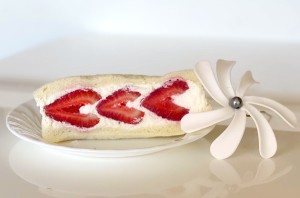 6 Places on O‘ahu to Get Your Strawberry Sando Fix