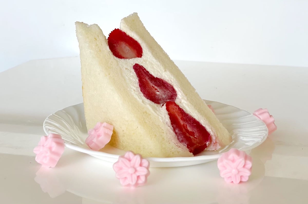 6 Places on O‘ahu to Get Your Strawberry Sando Fix