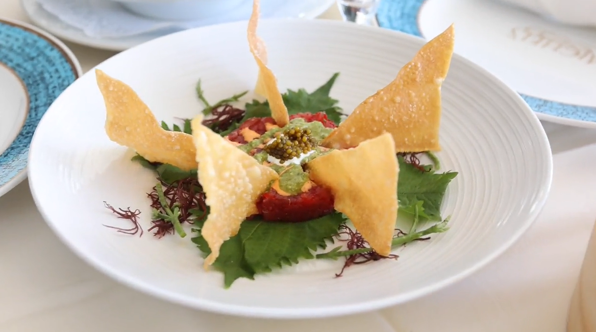 Frolic Hawai'i - Honolulu Magazine