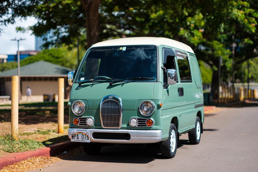 Sassy Mini Cars and Trucks Spotted in Honolulu