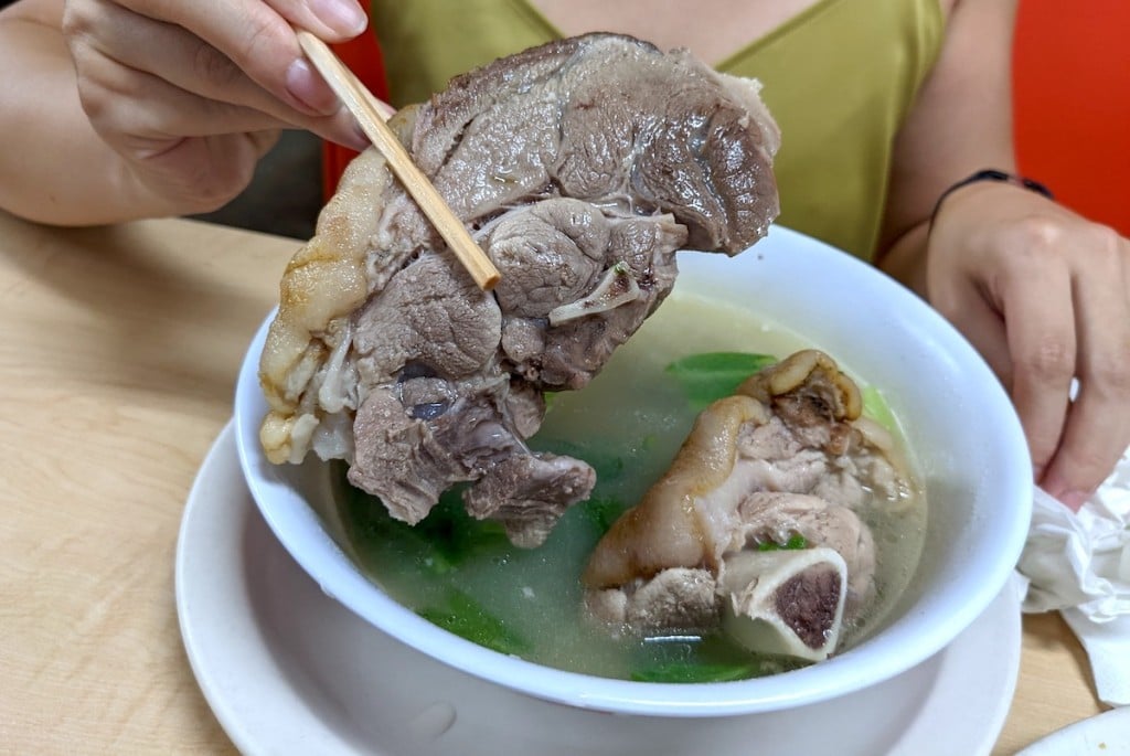 Old-School Diners We Love: Jane’s Fountain in Liliha