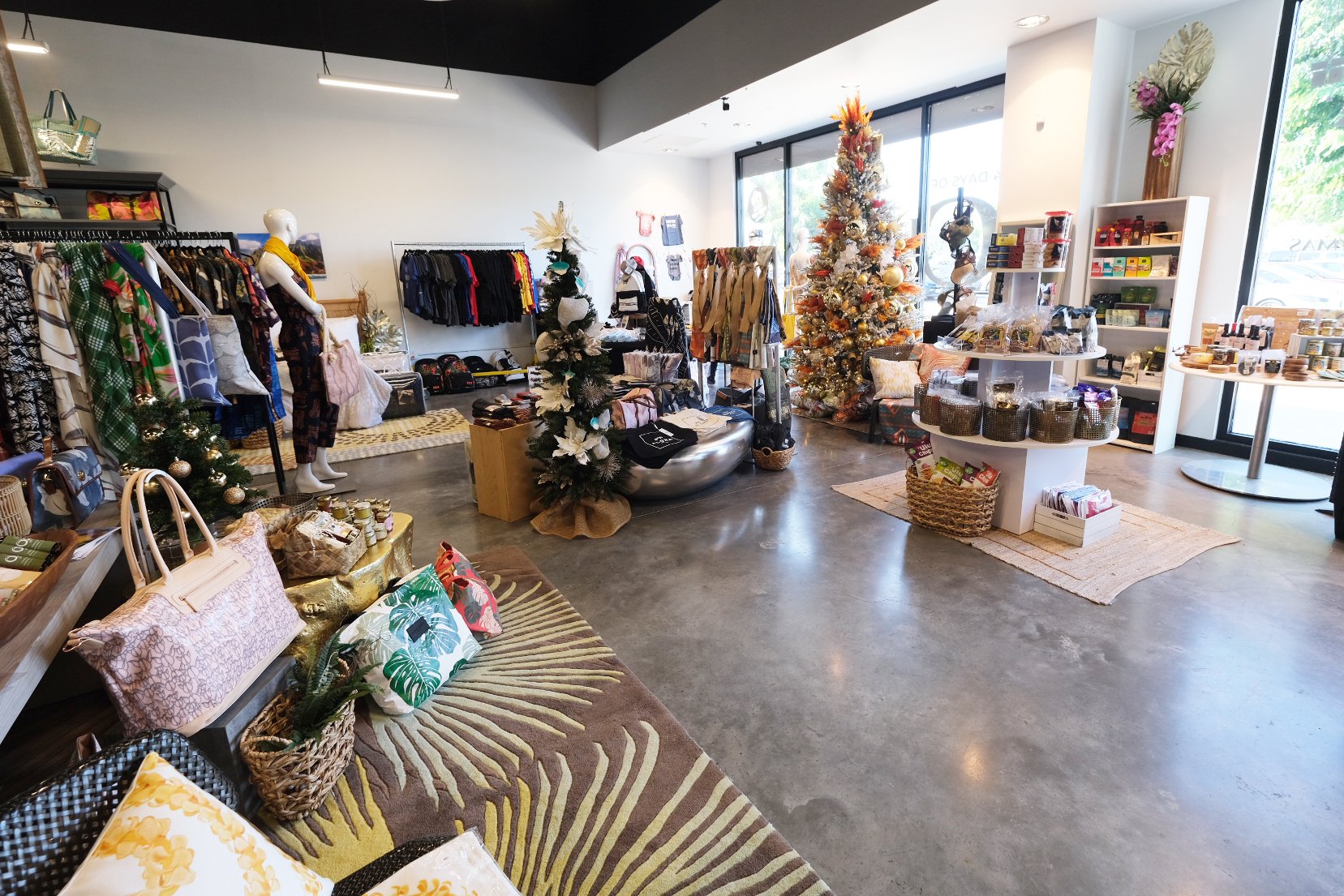 First Look: Pop-Up Mākeke’s New In-Person Holiday Store