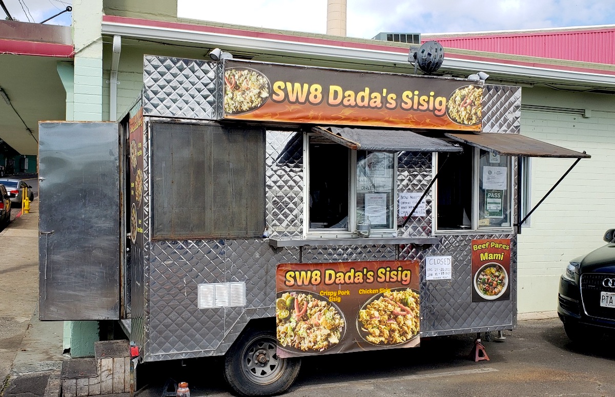 Roll With It: SW8 Dada’s Sizzling Sisig Truck in Waipahu