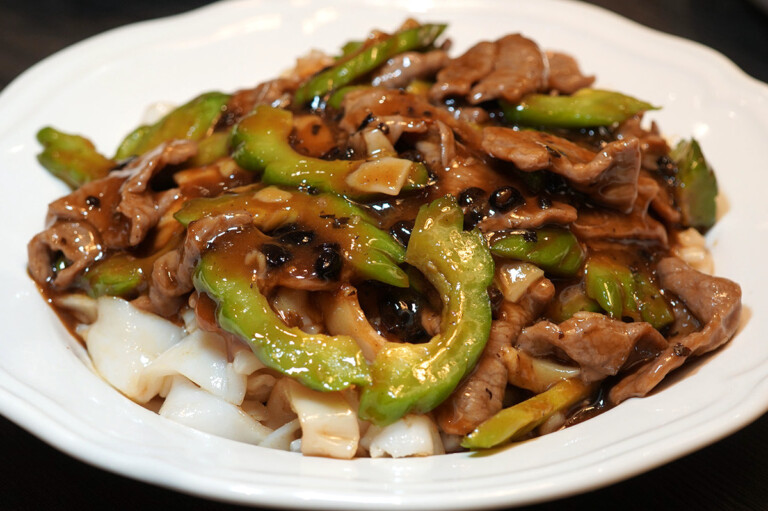 Yi Xin Brings Bold Flavors of Southeast Asia and Hong Kong