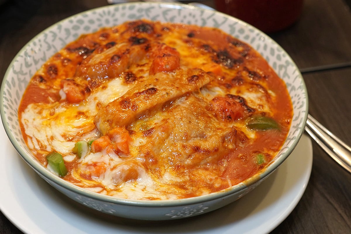 Yi Xin Brings Bold Flavors of Southeast Asia and Hong Kong