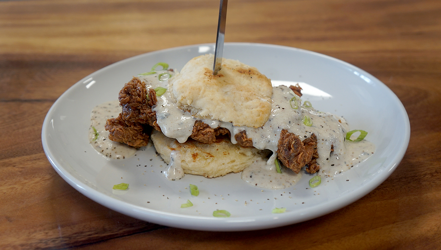 Biscuits and Gravy and Po Boys: We Love Southern Love in Kaka‘ako