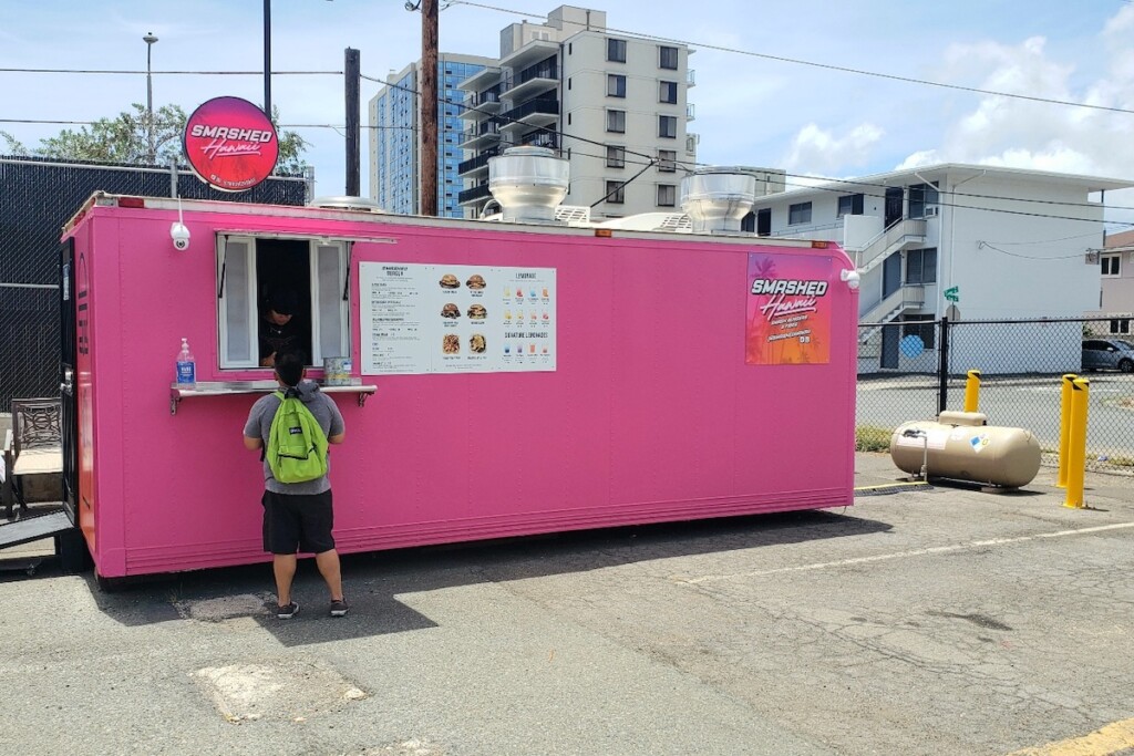 Smashed Hawai‘i Is Back and Slinging Up Burgers on Sheridan Street