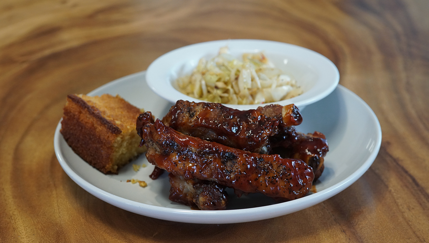 Biscuits and Gravy and Po Boys: We Love Southern Love in Kaka‘ako