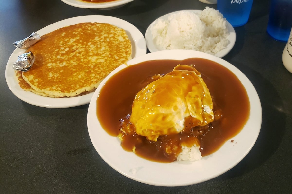 Best Loco Mocos in Hawaiʻi: Our Top 5 (2023)