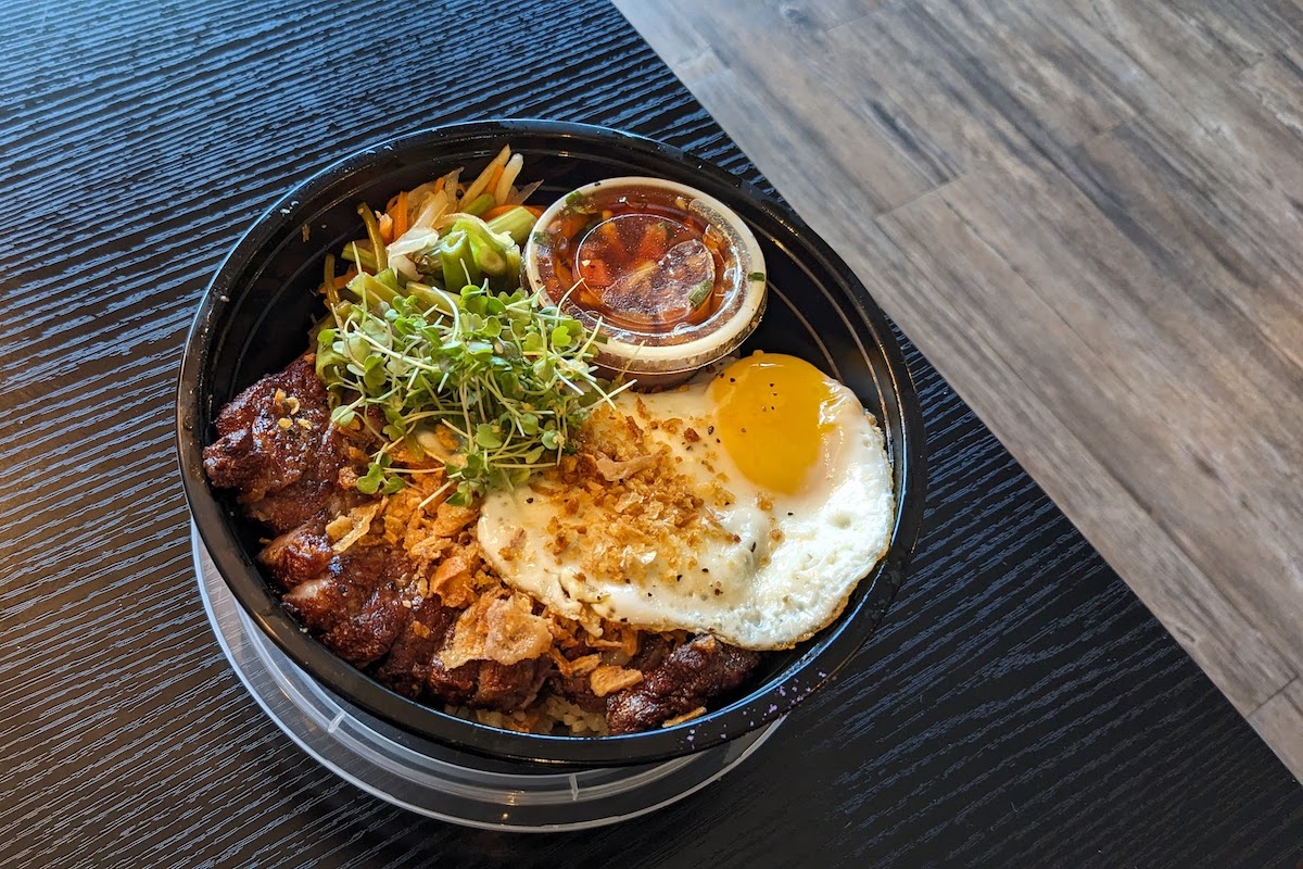 Lechon Fries, Calamansi Steak, Ube Churros: Minasa Is a Worthy Mashup