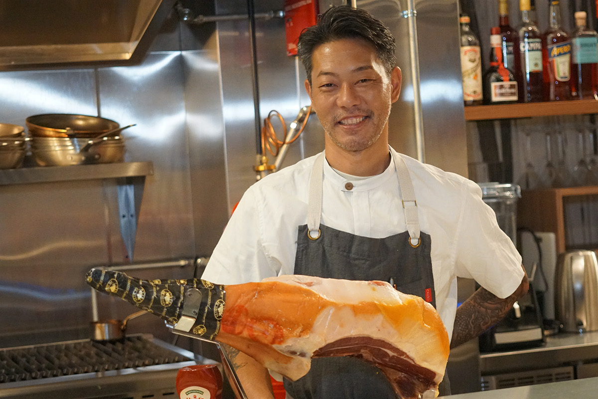 El Cielo Is an Oasis of Spanish Tapas in Waikīkī
