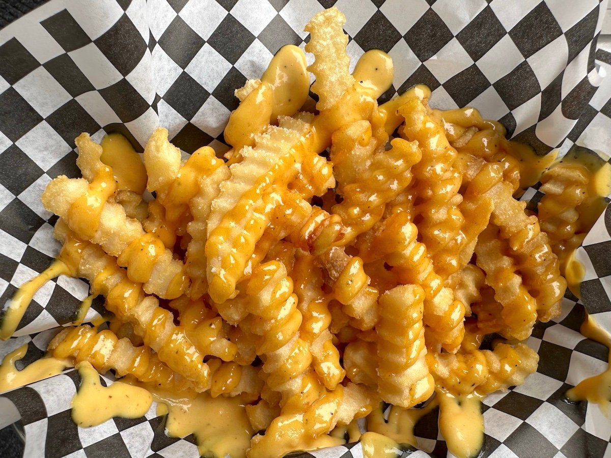 Craft Burgers at Carl OG3 Won’t Break Your Wallet