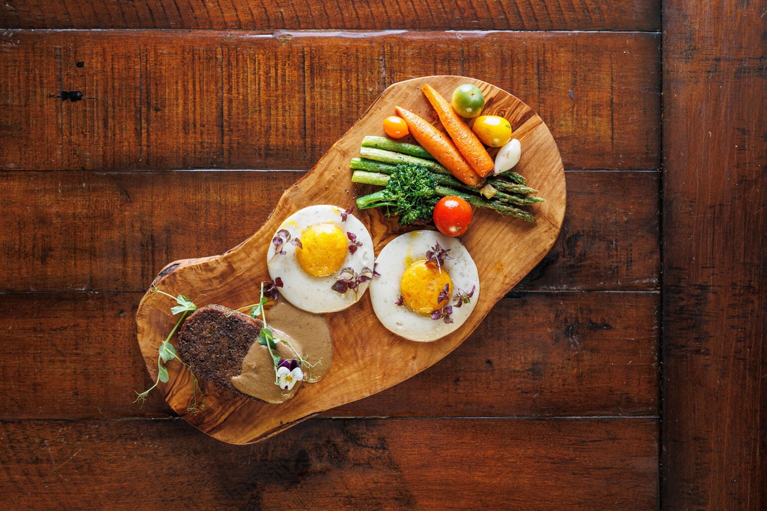 Frolic Hawai‘i - Honolulu Magazine