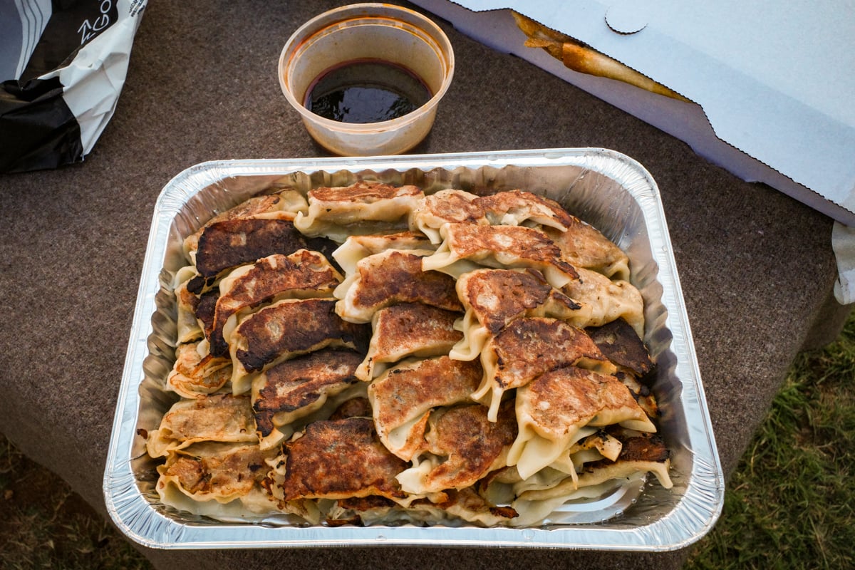 Potluck Go-Tos: Delicious Last-Minute Takeout Dishes for Parties