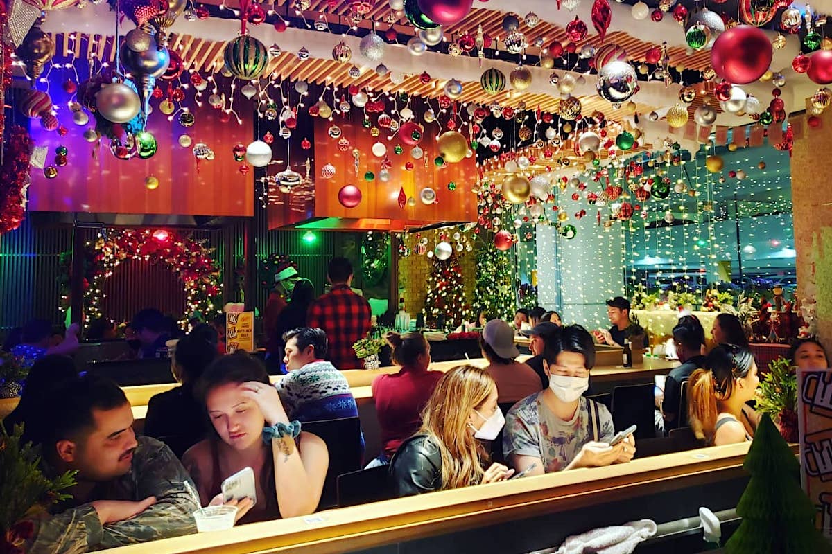 Christmas Pop-Up Bars to Get You in the Holiday Spirit