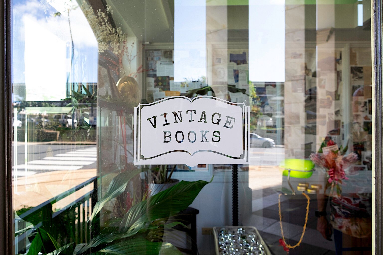 Not a Bookseller: Vintage Books Is Kaimukī’s New Speakeasy and Restaurant