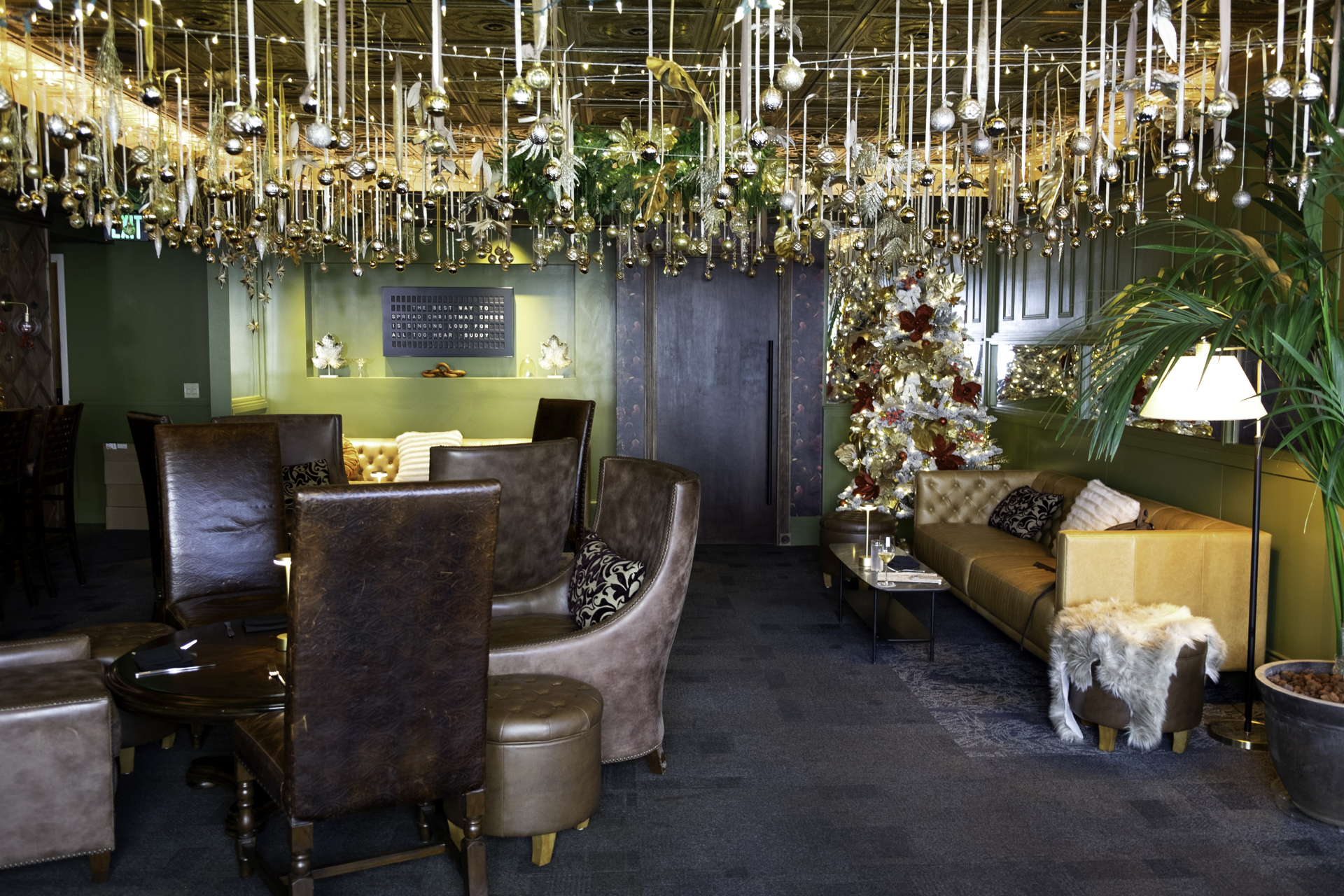 Not a Bookseller: Vintage Books Is Kaimukī’s New Speakeasy and Restaurant