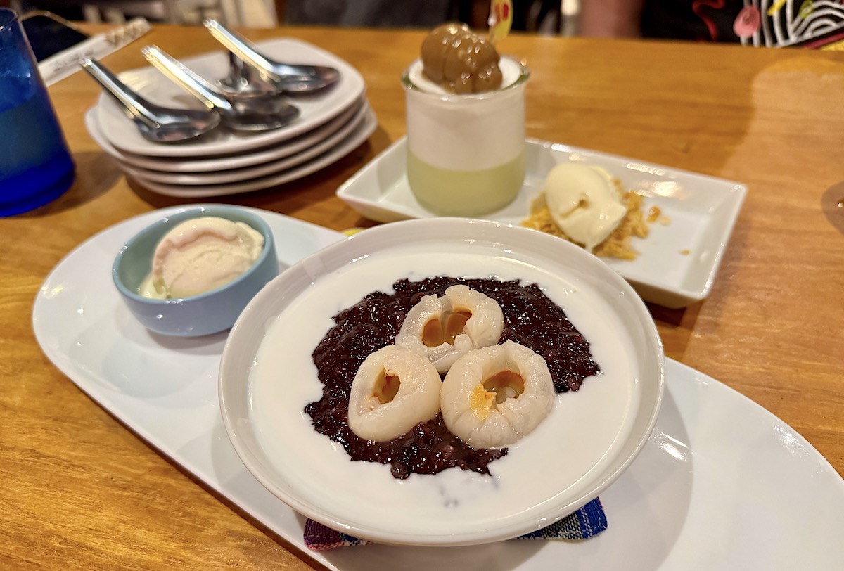 Chinatown’s New SingSing Thai Street Food Is a Jangly, Delicious Vibe