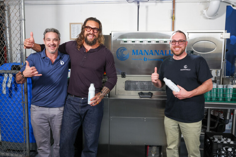 Say Goodbye to Plastic Water Bottles With the Mananalu Water and ...