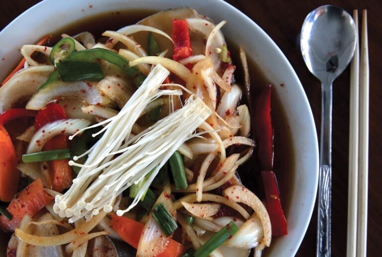 Frolic Hawai‘i - Honolulu Magazine