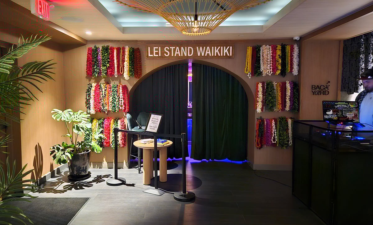 Chinatown’s Popular Lei Stand Bar Reopens in Waikīkī