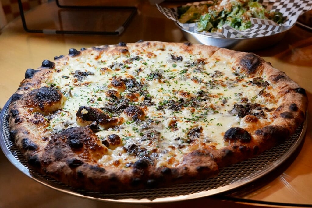 Kaka‘ako’s Newest Pizza Spot Mad Pie Opens Sunday