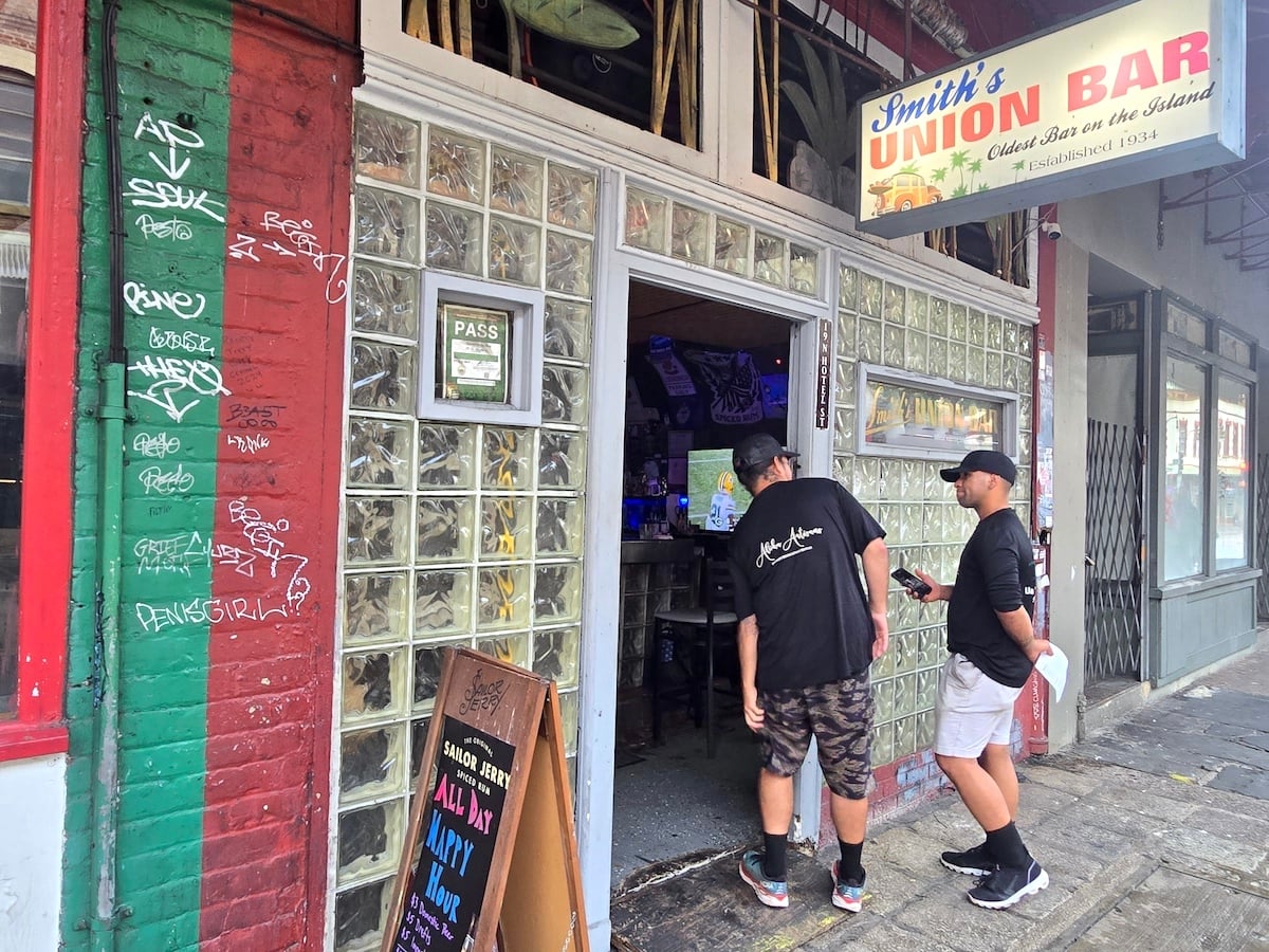 Aloha, Smitty’s: It’s the End of an Era at Smith’s Union Bar