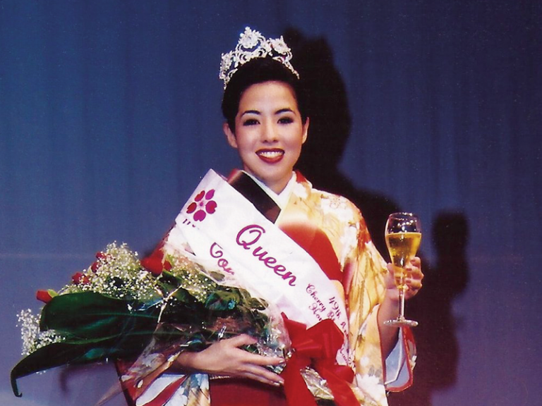 Catherine Toth Fox - Honolulu Magazine