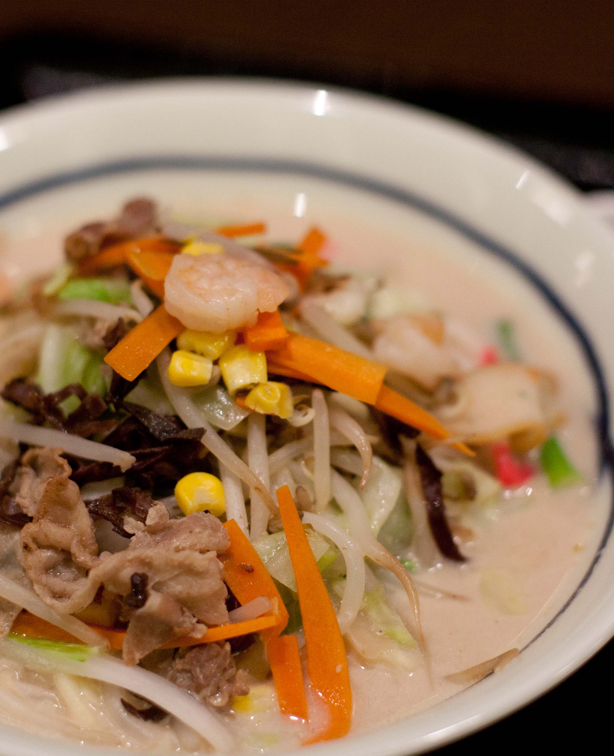 New restaurant in Waikiki: Ringer Hut, the first Hawaii location