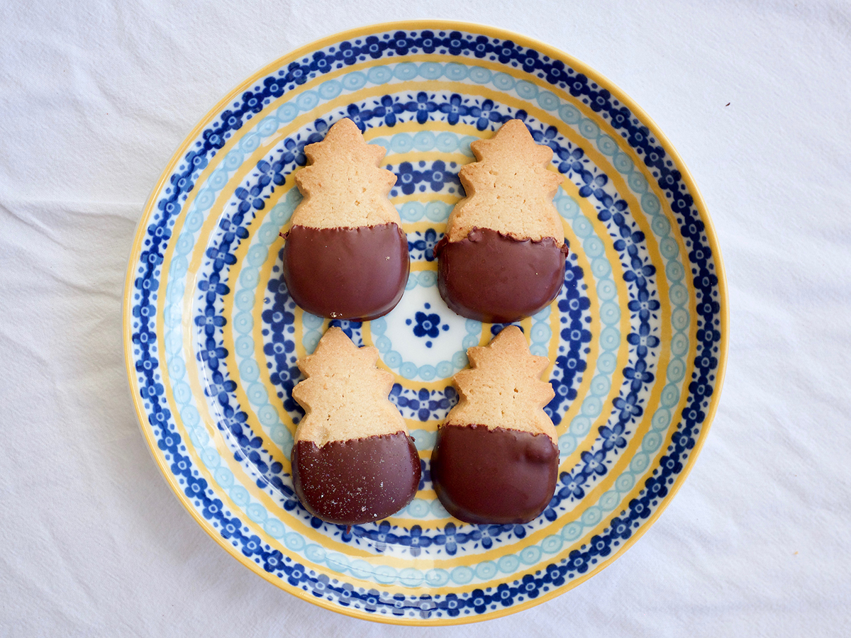 New at Mānoa Chocolate: A Flight of Hawai‘i-Grown Chocolate, Mililani ...