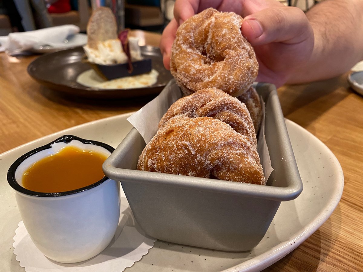 First Look: Foodland Farms’ New Store and Restaurant, Mahi‘ai Table