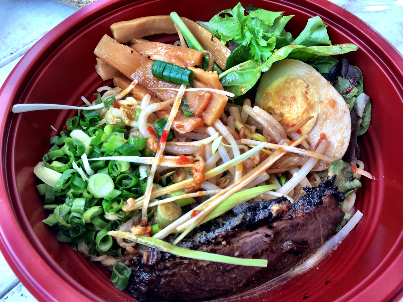 Pau Hana Market in Waikīkī Provides Eat the Street-style Food Trucks ...