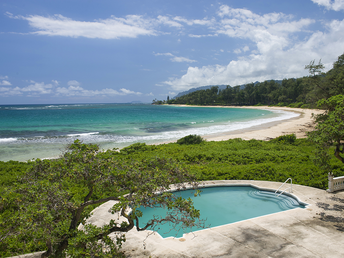 Beat Honolulu’s September Heat with These 4 Cool Pools