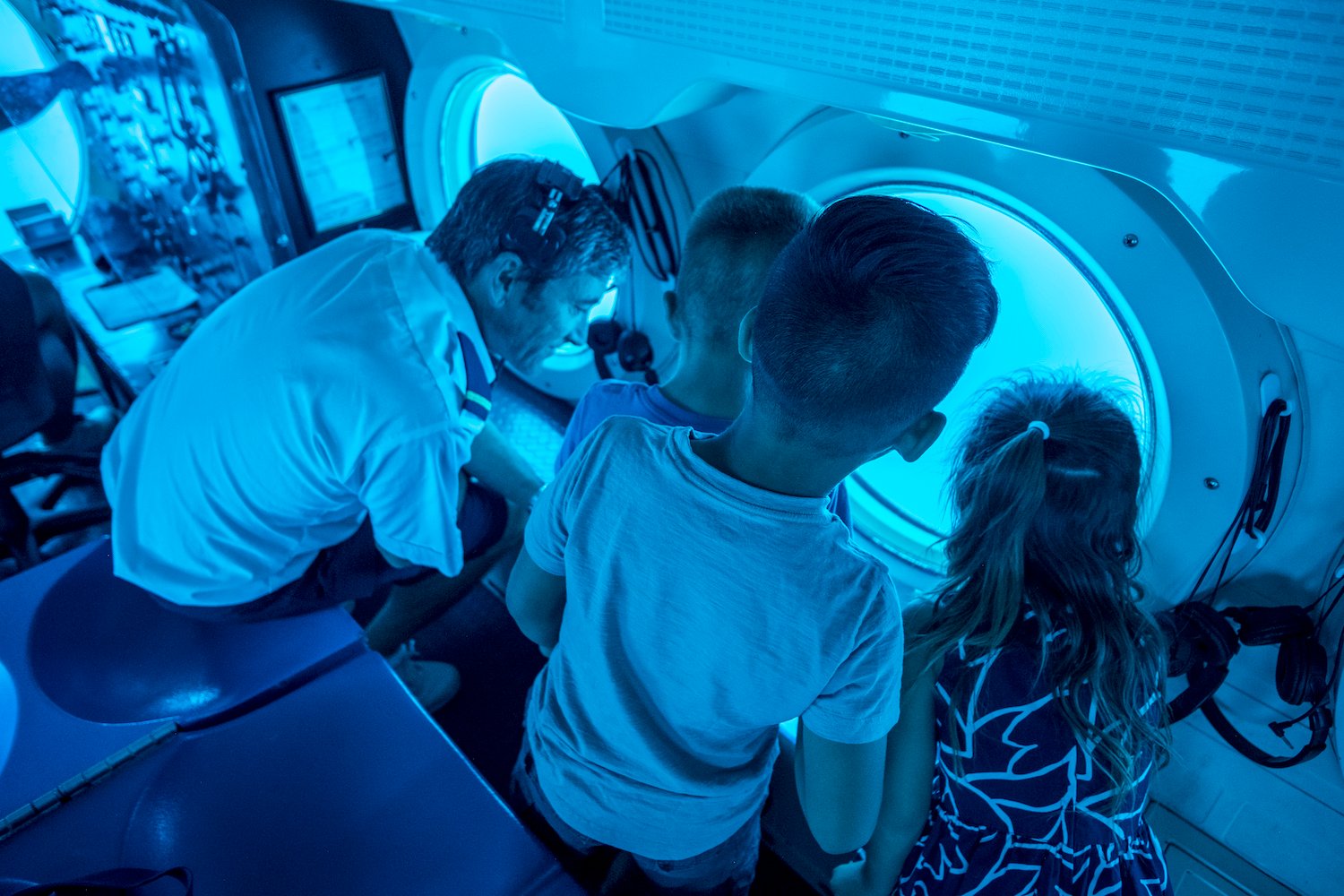 This Month, Atlantis Submarines is Giving Keiki Free Rides