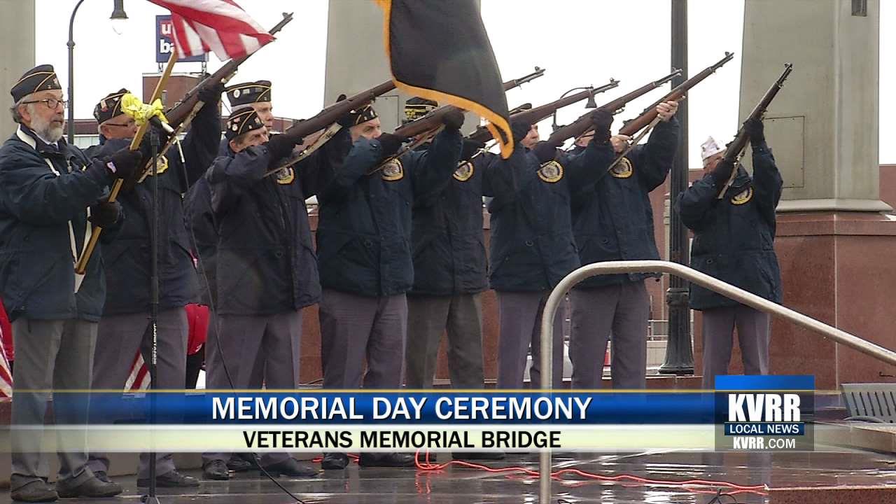 Memorial Day: Veterans Memorial Bridge Hosts Ceremony for the Fallen ...