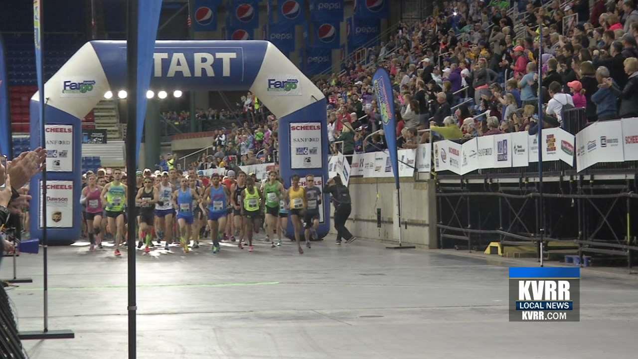 Thousands of Runners Hit the Streets for the Fargo Marathon