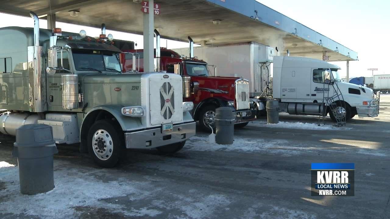 Big Rig Drivers Keeping Engines Warm in Negative Temps - KVRR Local News