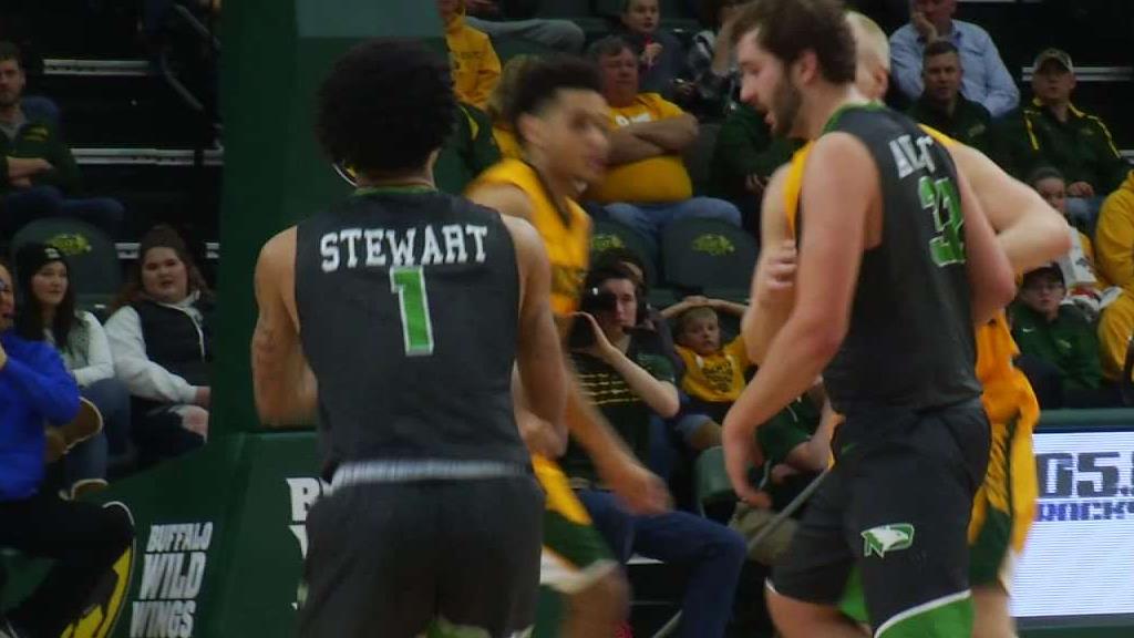 UND's 3-pt Shooting Leads Hawks to 86-77 Win over NDSU - KVRR Local News