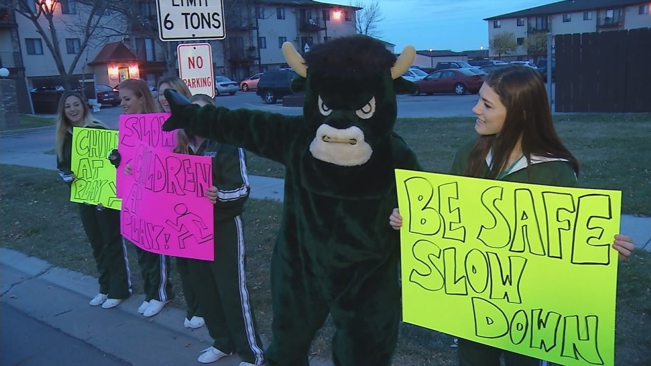 Local Cheerleaders Help Teach Bus Safety - KVRR Local News