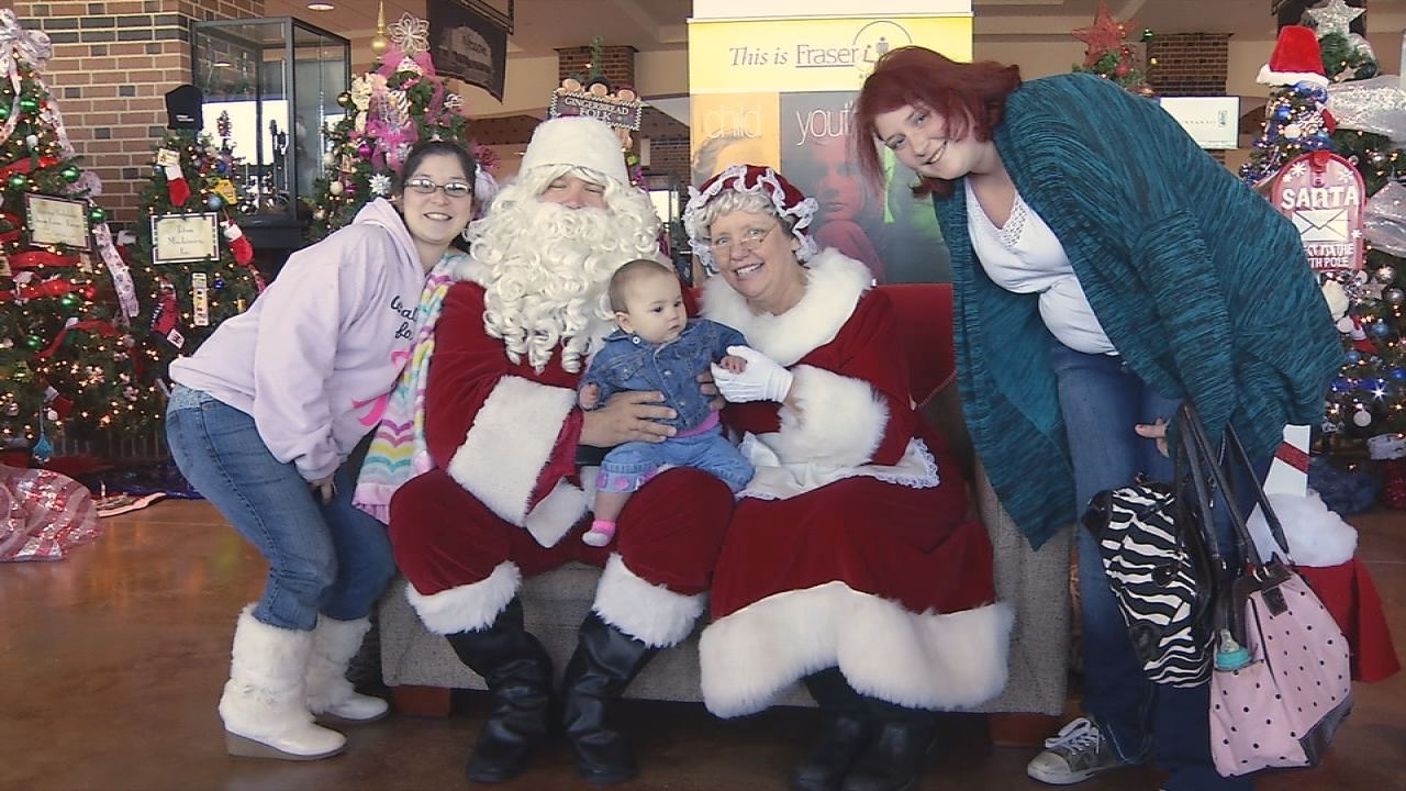 Santa Comes to Fargodome...With Cookies! - KVRR Local News