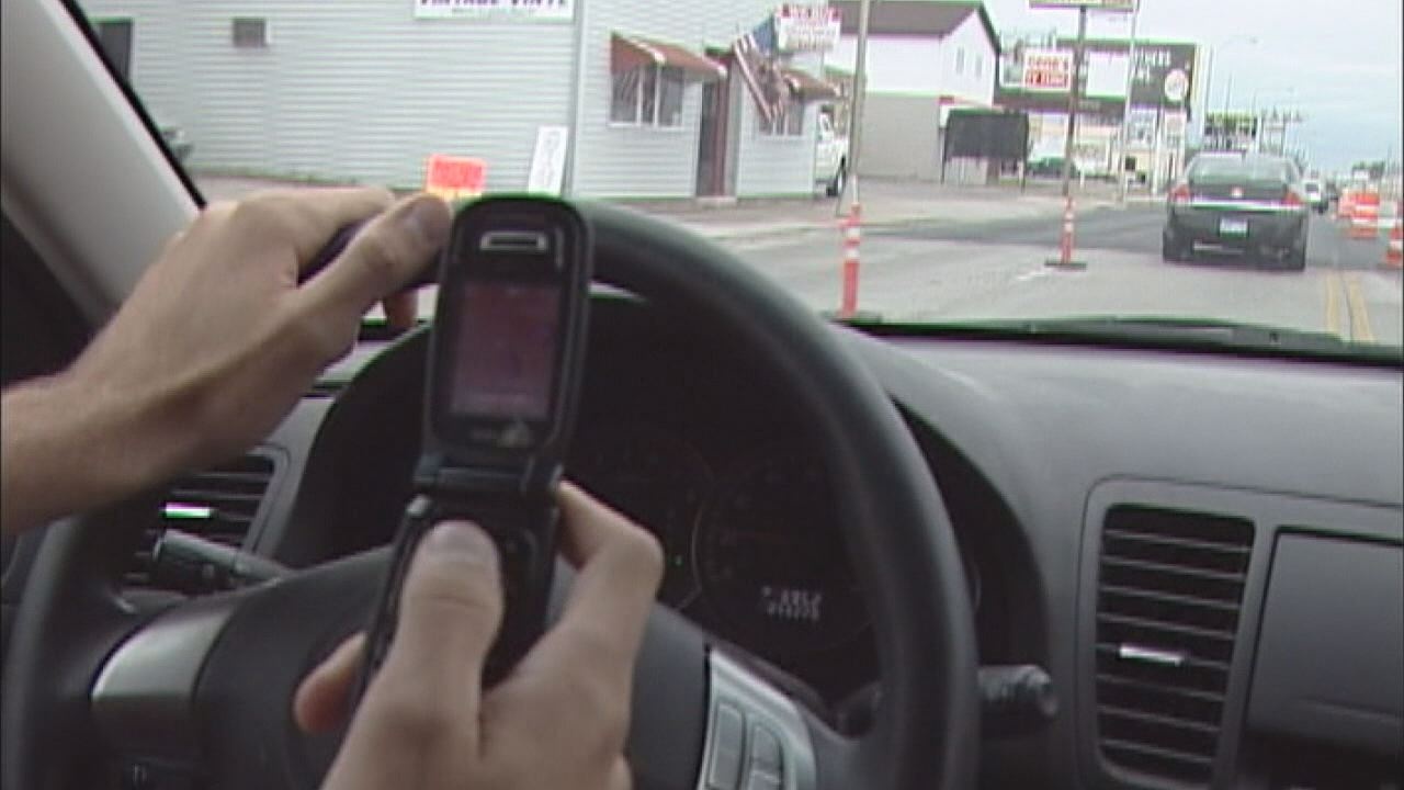 Safe Kids Fargo-Moorhead urges drivers to hit brakes on distracted ...