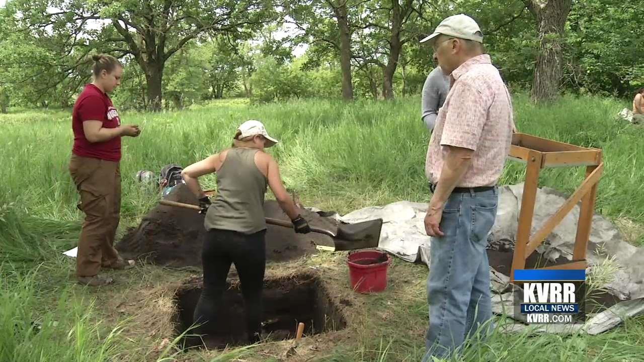 MSUM Students Dig Into the Red River Valley's Past - KVRR Local News