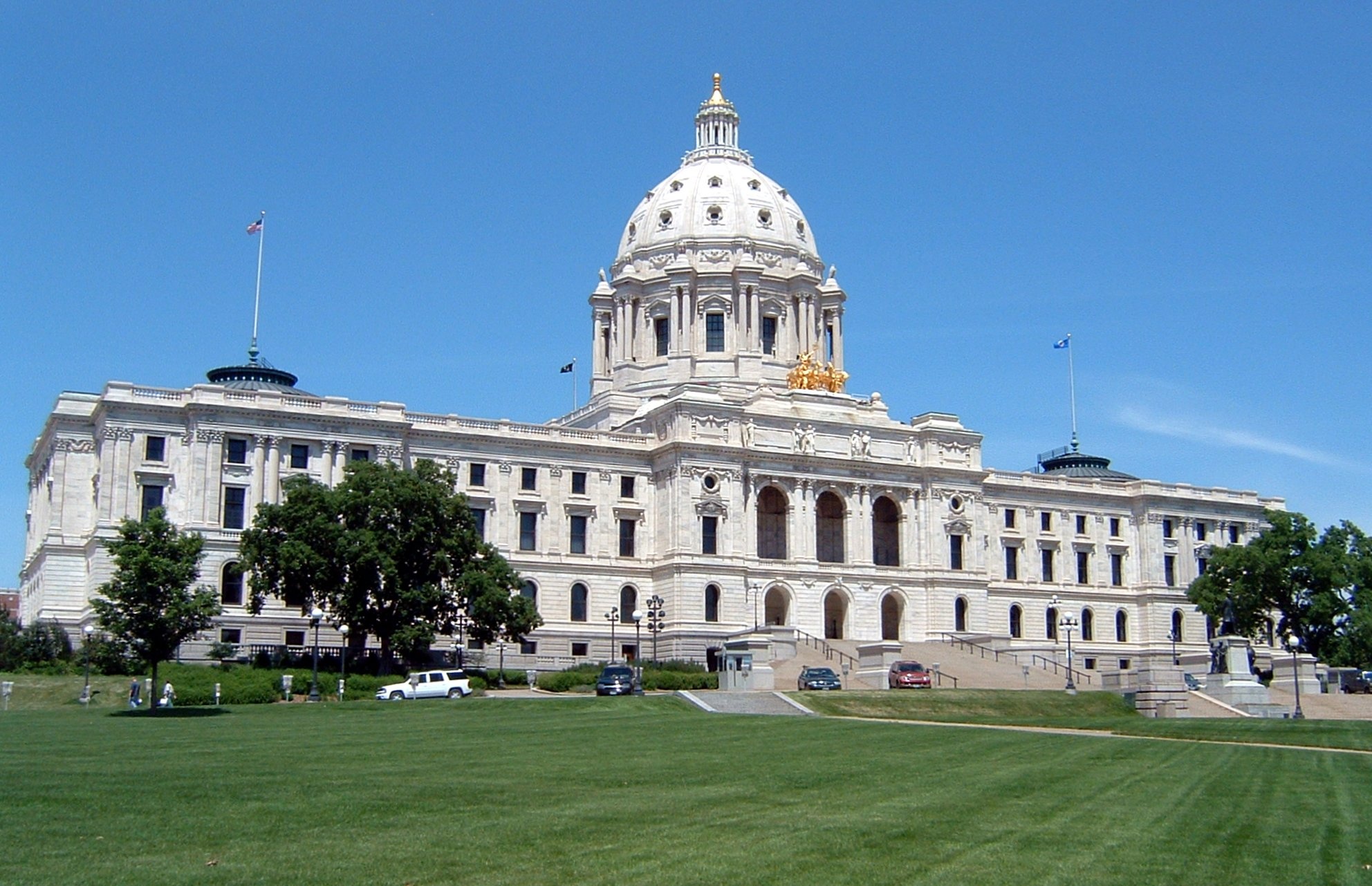 Minnesota Preps for Budget Surplus - KVRR Local News