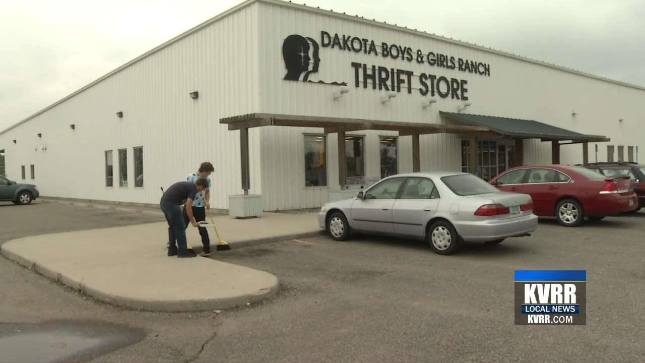 Concordia Students Use "Hands for Change" Day to Develop Relationships ...