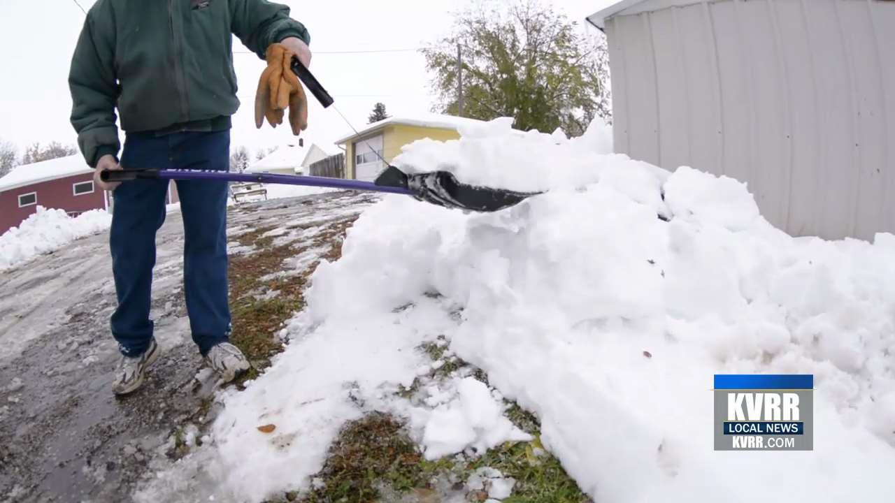Valley City Cleans Up After 13 Inches of Snow