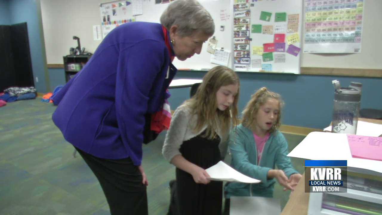 Students Lead Tours At Willow Park Elementary School's Open House