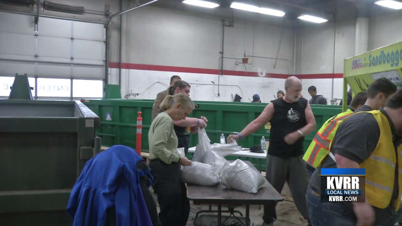 Moorhead in Need of More Volunteers as Sandbag Operations Kick Off