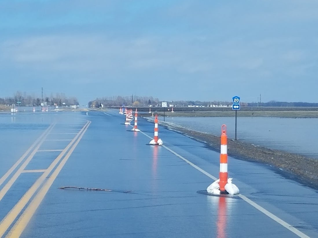 Red River Cresting In Fargo Area - KVRR Local News