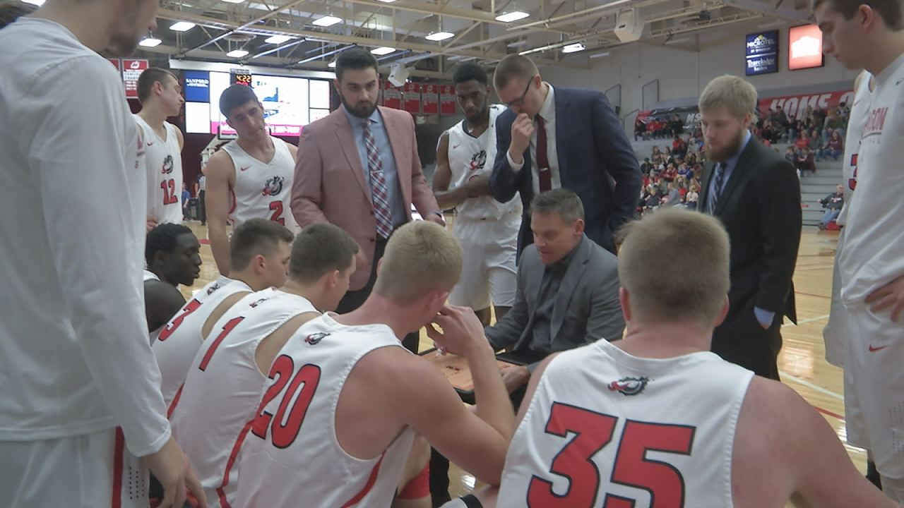 MSUM Men's Basketball Tops Concordia in Annual Meeting - KVRR Local News