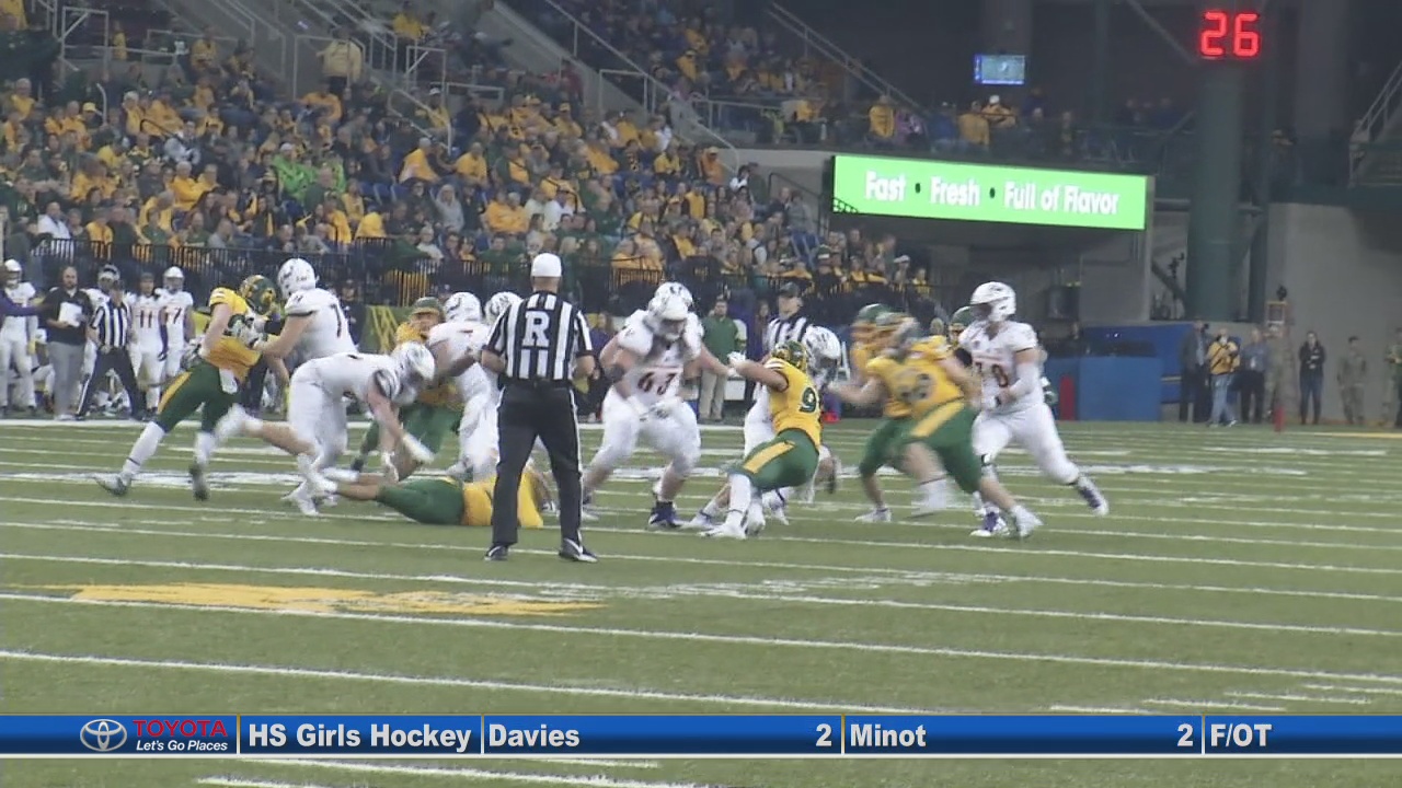 North Dakota State Football Hangs On To Advance to F.C.S. Semifinals ...